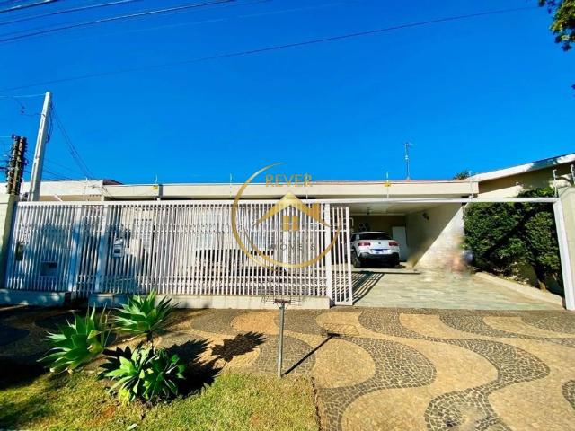 Casa para venda em Jardim Chapadão em Campinas São Paulo de 175.00m² com 3 Quartos, 1 Suíte e 4 Garagens