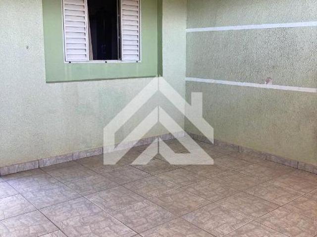 Casa para venda em Jardim Cherveson de 94.00m² com 2 Quartos e 2 Garagens