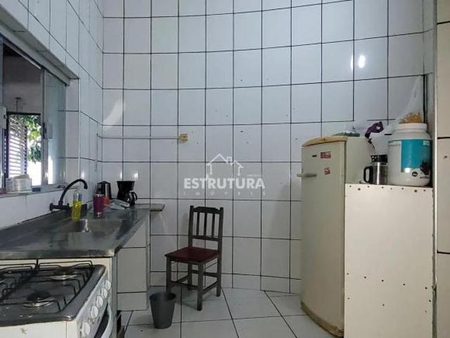 Casa para venda em Jardim Cherveson de 244.00m² com 2 Quartos e 1 Garagem