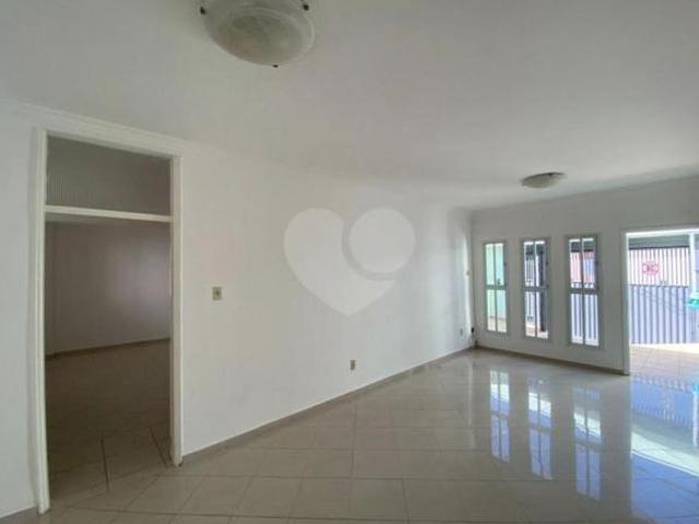 Casa para venda em Jardim Cica de 292.00m² com 4 Quartos, 2 Suites e 5 Garagens