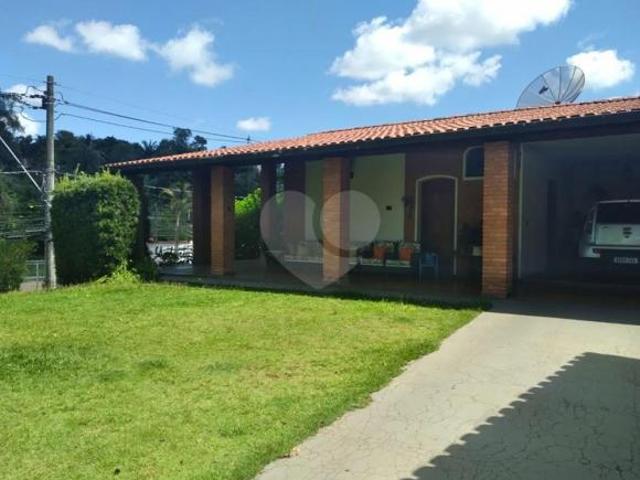 Casa para venda em Jardim Colonial de 420.00m² com 3 Quartos, 1 Suite e 10 Garagens