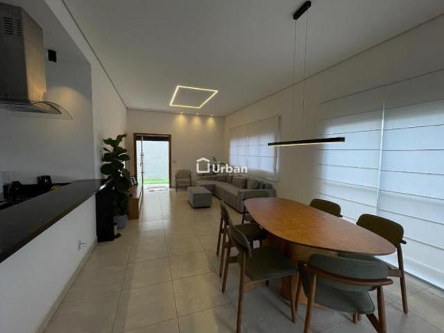 Casa para venda em Jardim Colibri de 160.00m² com 3 Quartos, 3 Suites e 3 Garagens