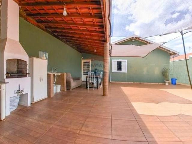 Casa para venda em Jardim Costa Verde de 143.00m² com 3 Quartos e 2 Garagens