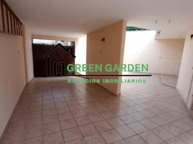 Casa para venda em Jardim Cristina de 140.00m² com 3 Quartos, 1 Suite e 3 Garagens