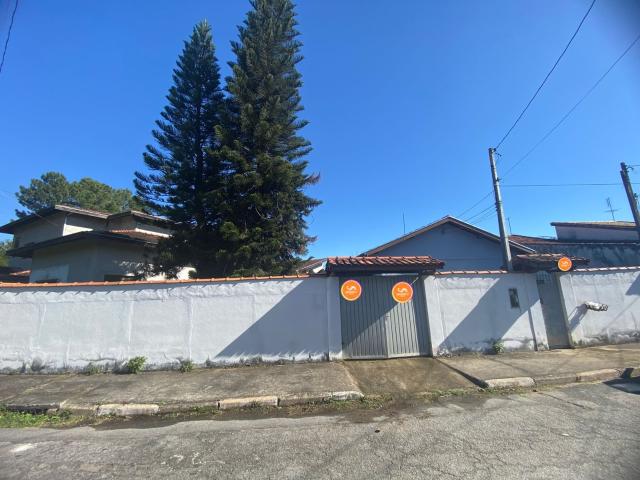 Casa para venda em Jardim Cristina em Pindamonhangaba São Paulo de 116.00m² com 2 Quartos e 3 Garagens