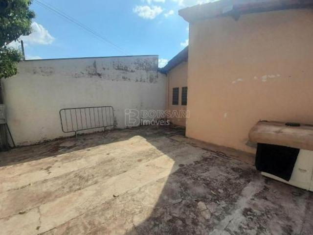 Casa para venda em Jardim Dumont de 57.00m² com 2 Quartos e 2 Garagens