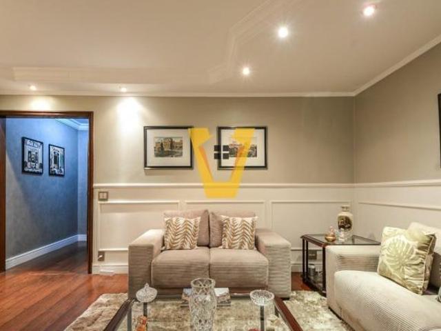 Casa para venda em Jardim da Glória com 3 quartos, sendo 3 suítes, 215m²