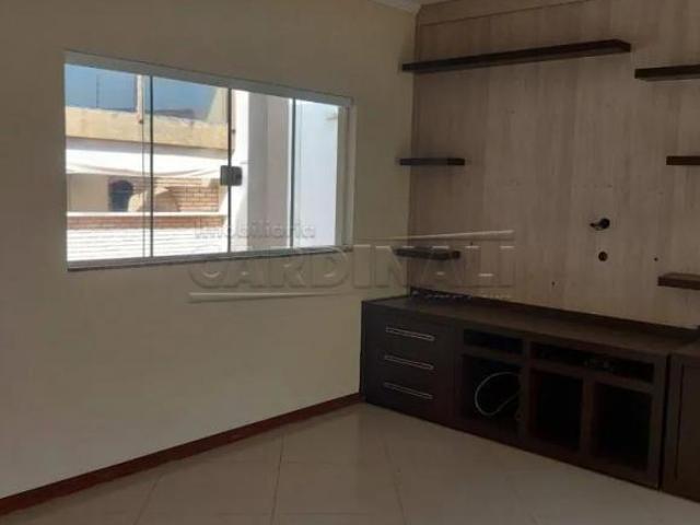 Casa para venda em Jardim Das Torres Prolongamento de 202.00m² com 3 Quartos, 1 Suite e 2 Garagens