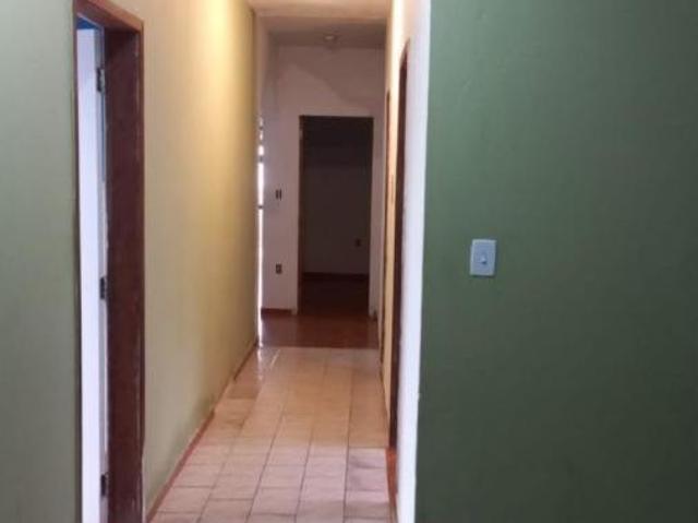 Casa para venda em Jardim Das Alterosas 2ª Seção de 300.00m² com 4 Quartos, 1 Suite e 2 Garagens