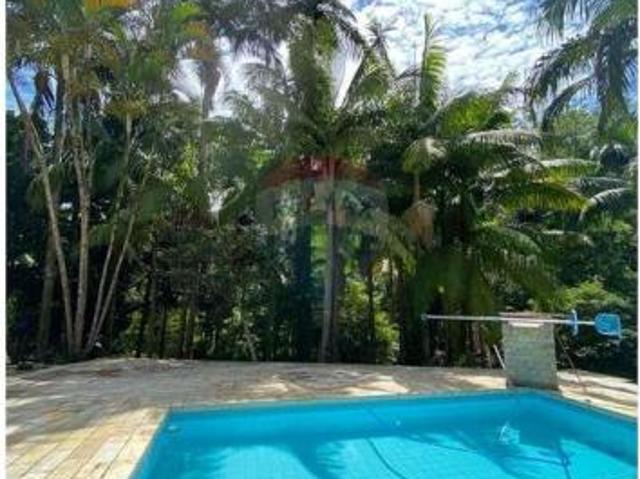 Casa para venda em Jardim Das Cerejeiras de 500.00m² com 3 Quartos e 1 Suite