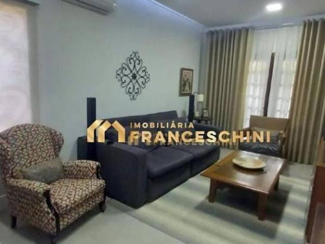 Casa para venda em Jardim Das Colinas de 316.00m² com 4 Quartos, 3 Suites e 2 Garagens