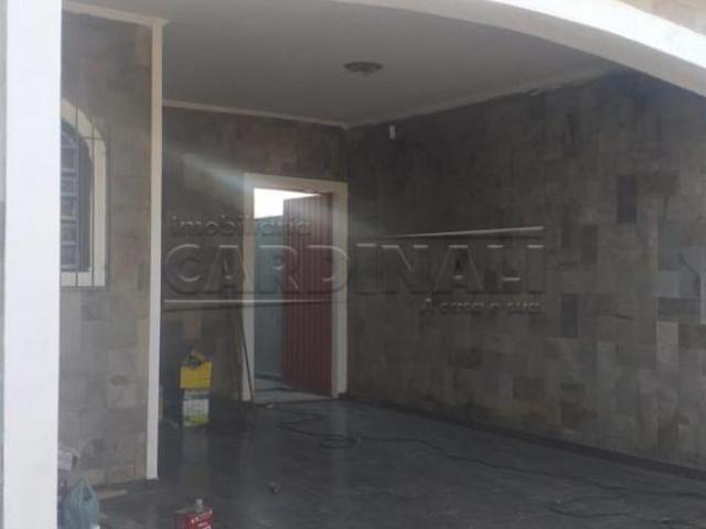 Casa para venda em Jardim Das Estações vila Xavier de 197.00m² com 2 Quartos, 1 Suite e 2 Garagens