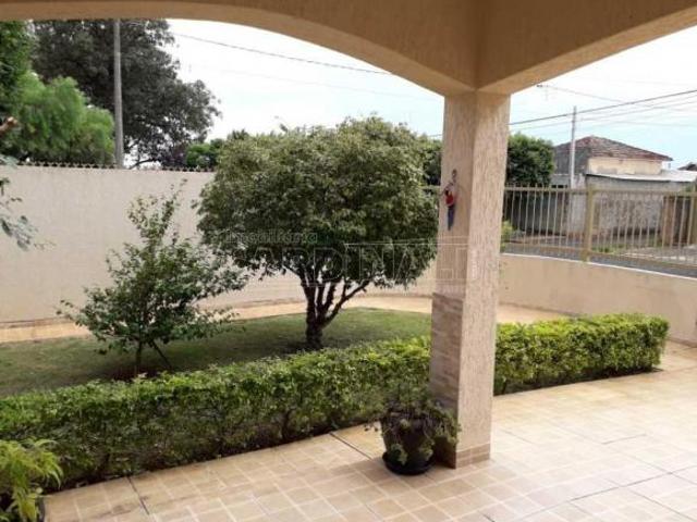 Casa para venda em Jardim Das Estações vila Xavier de 202.00m² com 3 Quartos, 1 Suite e 2 Garagens