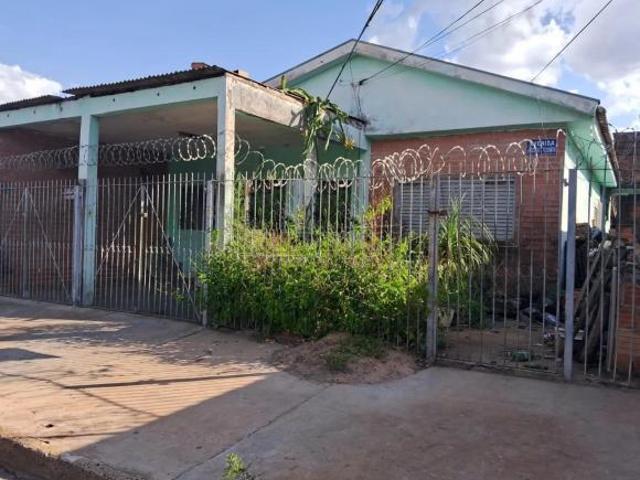 Casa para venda em Jardim Das Estações vila Xavier de 239.00m² com 3 Quartos e 1 Garagem