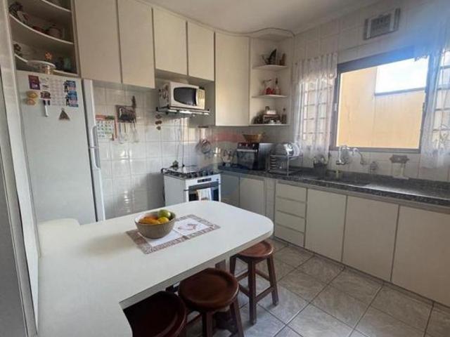 Casa para venda em Jardim Das Flores de 197.70m² com 3 Quartos e 1 Suite