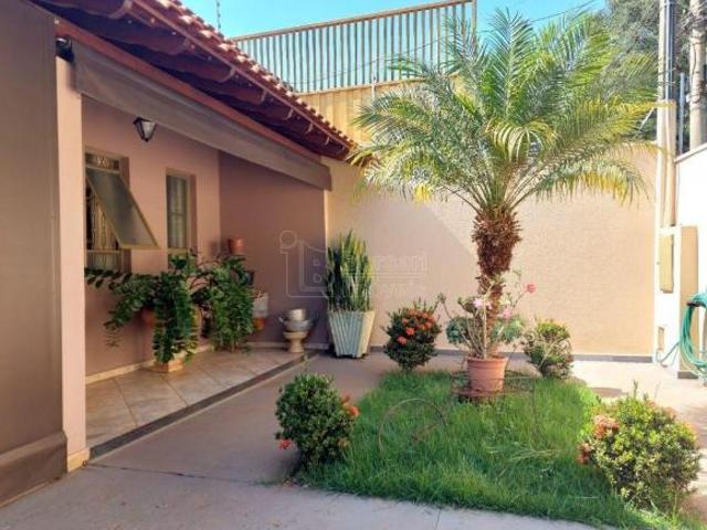Casa para venda em Jardim Das Gaivotas de 210.00m² com 3 Quartos e 1 Suite