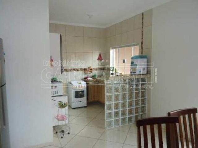 Casa para venda em Jardim De Cresci de 180.00m² com 3 Quartos, 1 Suite e 2 Garagens
