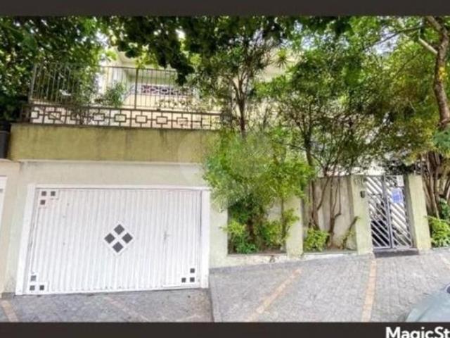 Casa para venda em Jardim de 540.00m² com 5 Quartos, 4 Suites e 10 Garagens