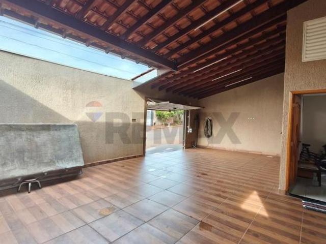 Casa para venda em Jardim Diva Tarlá De Carvalho de 164.00m² com 3 Quartos, 1 Suite e 3 Garagens