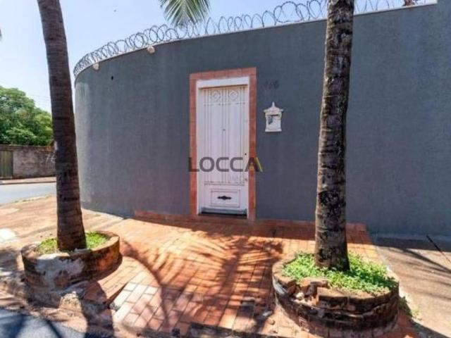 Casa para venda em Jardim Diva Tarlá De Carvalho de 270.00m² com 3 Quartos, 1 Suite e 3 Garagens