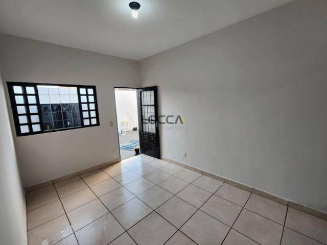 Casa para venda em Jardim Diva Tarlá De Carvalho de 55.00m² com 2 Quartos, 1 Suite e 2 Garagens