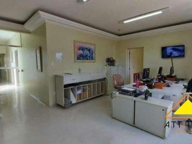Casa para venda em Jardim do Mar de 361.00m² com 9 Quartos e 2 Garagens