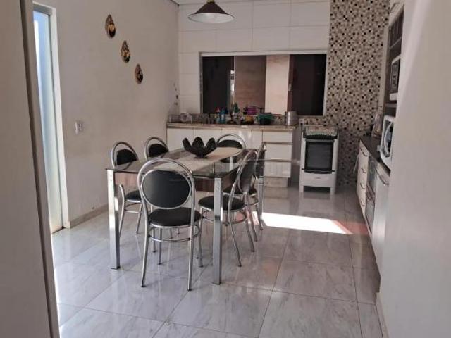 Casa para venda em Jardim Do Bosque de 163.00m² com 4 Quartos, 1 Suite e 3 Garagens