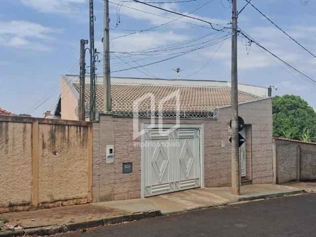 Casa para venda em Jardim Do Carmo em Araraquara São Paulo de 124.00m² com 3 Quartos e 2 Garagens