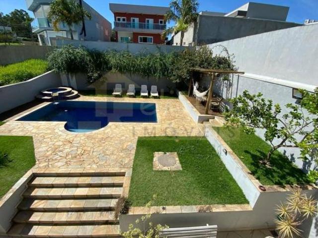 Casa para venda em Jardim Do Golf I de 350.00m² com 4 Quartos, 4 Suites e 4 Garagens