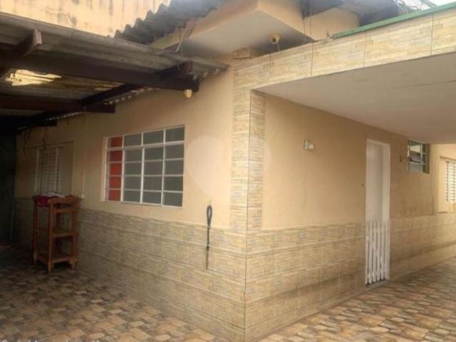 Casa para venda em Jardim Do Lago de 216.00m² com 3 Quartos e 2 Garagens