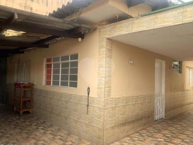 Casa para venda em Jardim Do Lago de 216.00m² com 3 Quartos e 2 Garagens