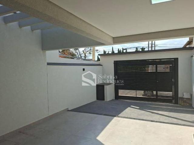 Casa para venda em Jardim Dom Bosco de 122.00m² com 3 Quartos, 1 Suite e 2 Garagens