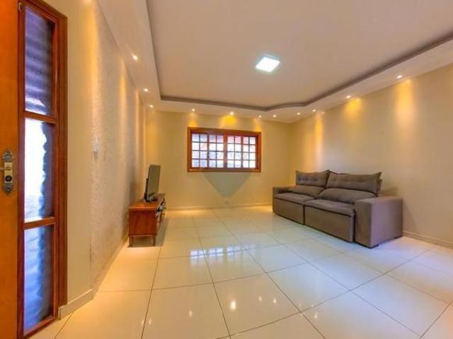 Casa para venda em Jardim Dom Bosco de 193.13m² com 3 Quartos, 1 Suite e 2 Garagens