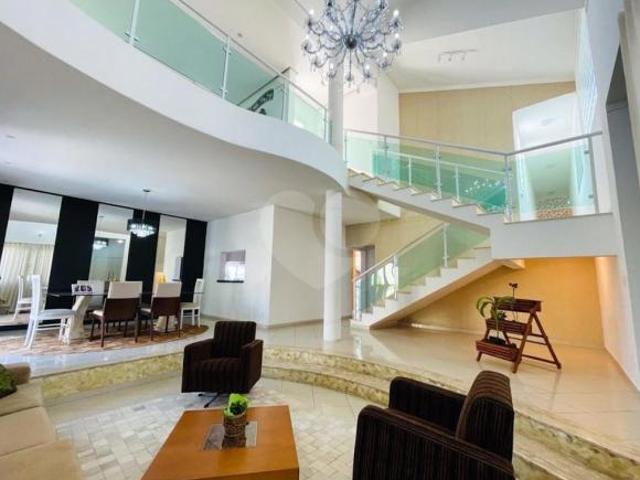 Casa para venda em Jardim Dona Donata de 400.00m² com 4 Quartos, 1 Suite e 6 Garagens
