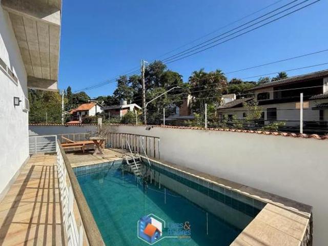 Casa para venda em Jardim dos Estados com 4 quartos, sendo 4 suítes, 393m²