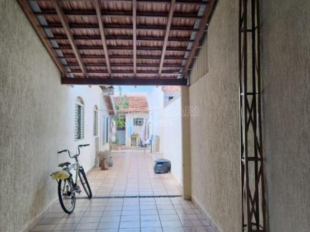 Casa para venda em Jardim Europa vila Xavier de 300.00m² com 3 Quartos