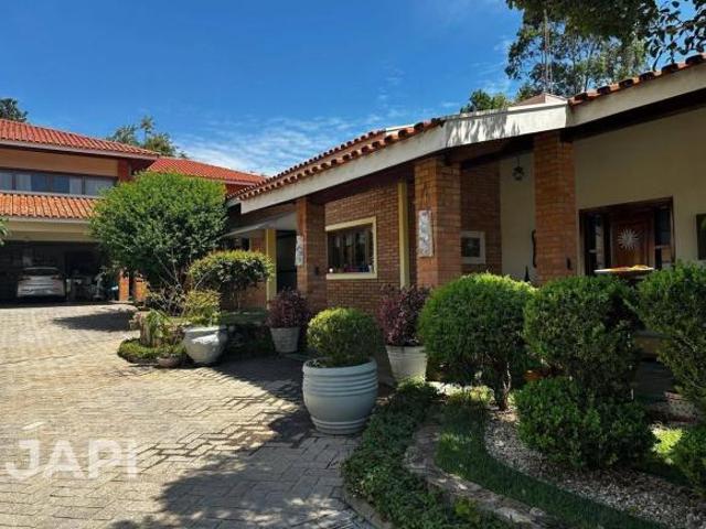Casa para venda em Jardim Europa de 500.00m² com 3 Quartos, 3 Suites e 8 Garagens