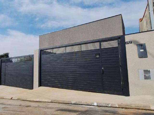 Casa para venda em Jardim Europa de 76.00m² com 2 Quartos, 2 Suites e 2 Garagens