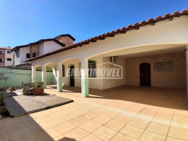 Casa para venda em Jardim Europa de 180.00m² com 3 Quartos e 4 Garagens