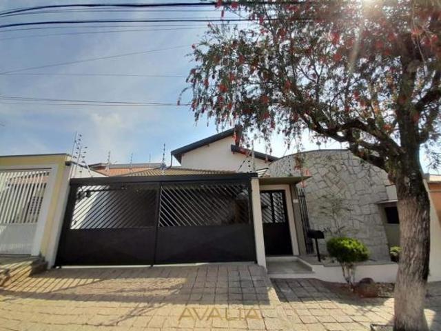 Casa para venda em Jardim Europa de 193.00m² com 3 Quartos, 1 Suite e 2 Garagens
