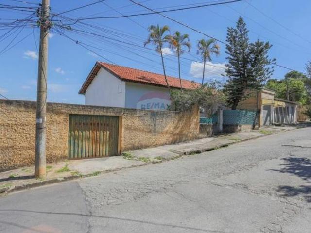 Casa para venda em Jardim Europa de 209.00m² com 4 Quartos e 3 Garagens