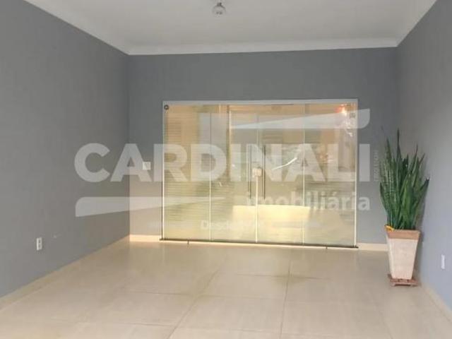 Casa para venda em Jardim Eliana de 173.00m² com 3 Quartos, 2 Suites e 4 Garagens