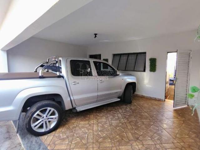 Casa para venda em Jardim Eliana de 211.00m² com 4 Quartos, 1 Suite e 4 Garagens