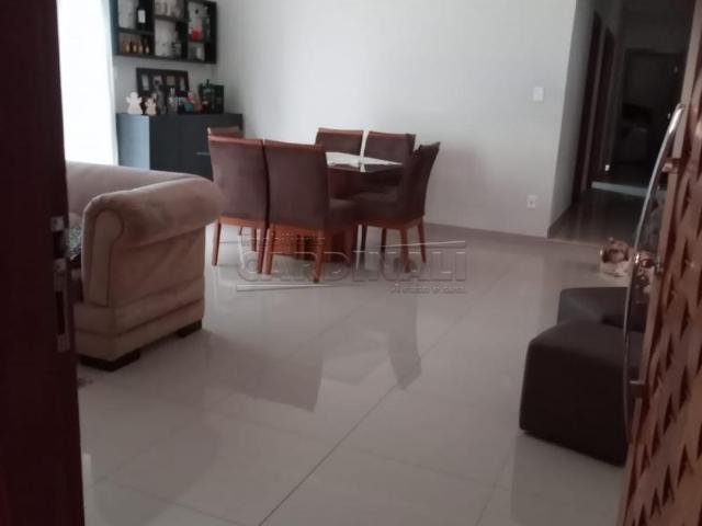Casa para venda em Jardim Eliana em Araraquara São Paulo de 241.00m² com 3 Quartos, 1 Suíte e 3 Garagens