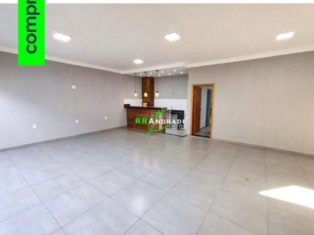 Casa para venda em Jardim Elisa de 169.00m² com 3 Quartos, 3 Suites e 4 Garagens