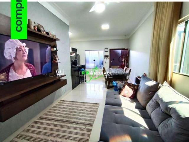 Casa para venda em Jardim Elisa de 134.00m² com 3 Quartos, 1 Suite e 2 Garagens