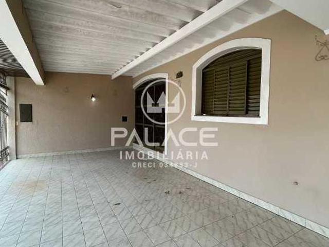 Casa para venda em Jardim Elite de 159.00m² com 3 Quartos, 1 Suite e 4 Garagens
