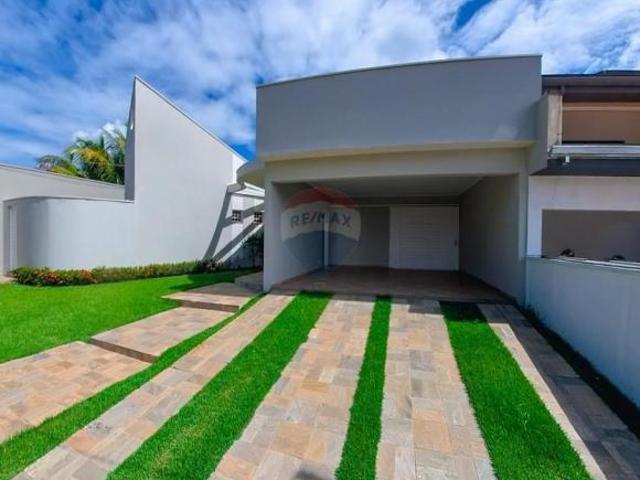 Casa para venda em Jardim Elite de 278.00m² com 3 Quartos, 1 Suite e 4 Garagens