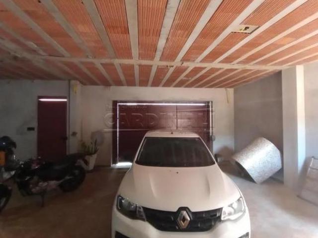 Casa para venda em Jardim Embare de 50.00m² com 1 Quarto e 3 Garagens