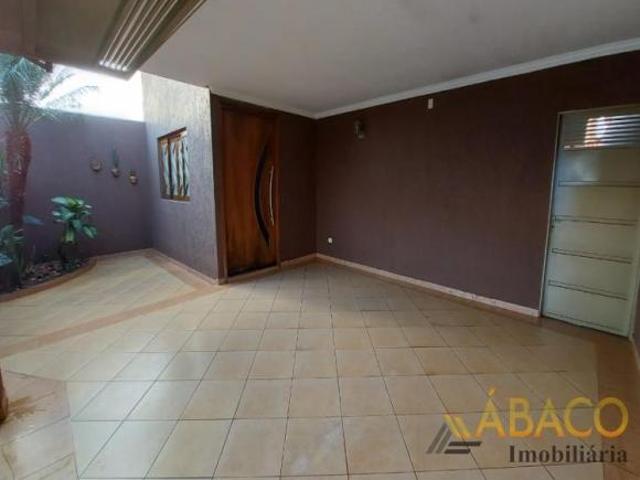 Casa para venda em Jardim Embaré de 201.00m² com 2 Quartos, 1 Suite e 2 Garagens
